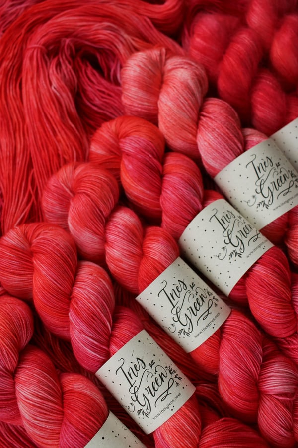 Tipsy Love - Édition Limitée Février 2024 Laine Teinte à la Main | Ines ...