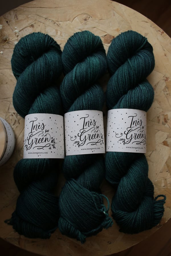 Winterwood - Vert profond et inense teint à la main | Laine naturelle ...